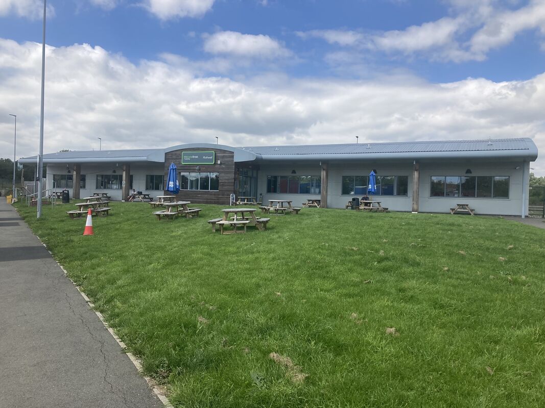 Rothwell Truckstop - Motorway Services, Rothwell Truckstop | service ...