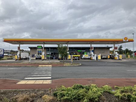 Heartlands services - Motorway Services, Heartlands | service station info