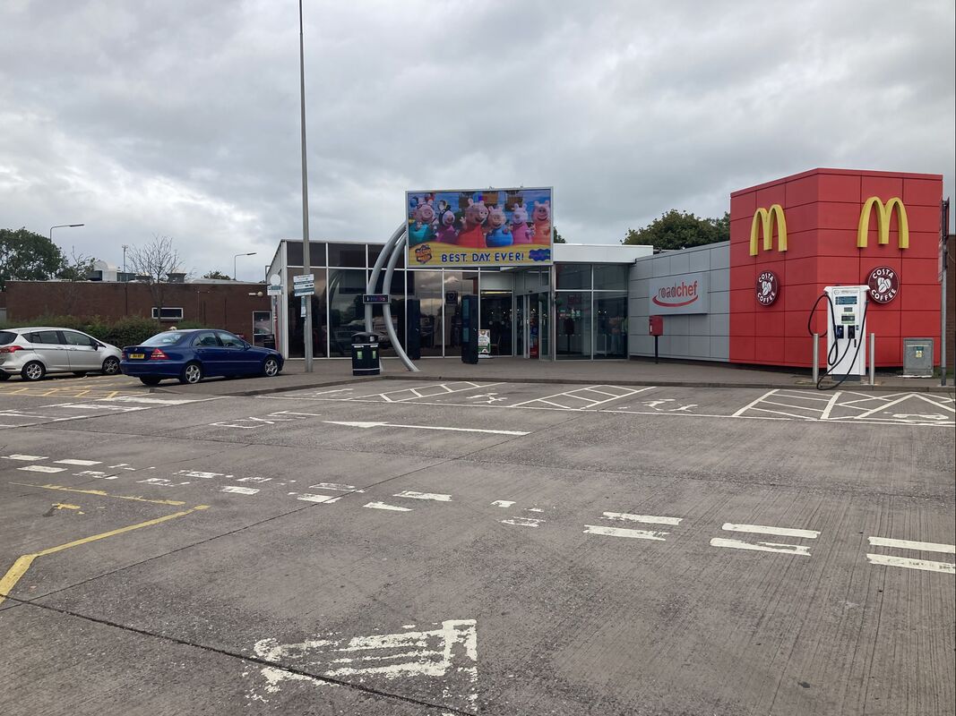 Sandbach services - Motorway Services Online: Sandbach motorway service ...