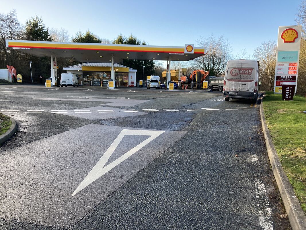 Gateway services - Motorway Services, Gateway | service station info