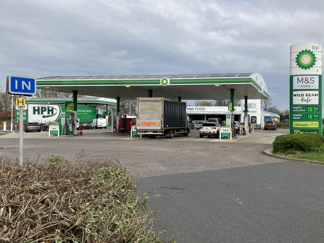 Family Farm services - Motorway Services Online: Family Farm motorway ...