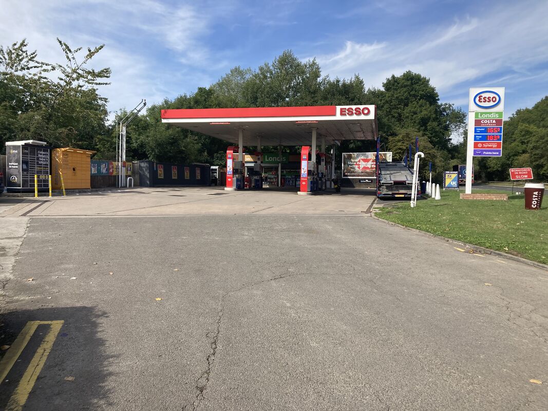 Oak services - Motorway Services, Oak | service station info