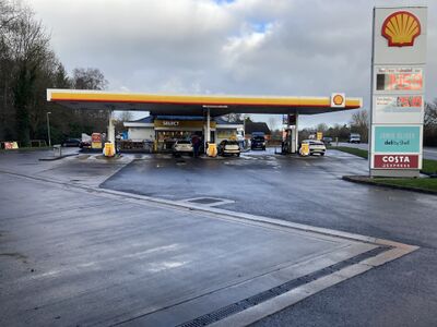 Services on the A483 - Motorway Services, A483 | service station info