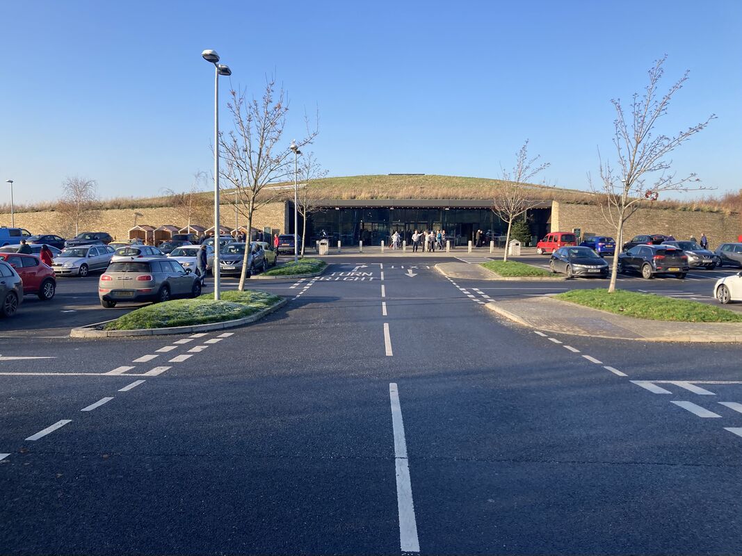 Gloucester services - Motorway Services, Gloucester | service station info