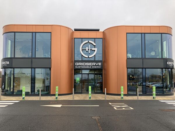 GRIDSERVE Braintree - Motorway Services Online: Braintree Electric motorway service station