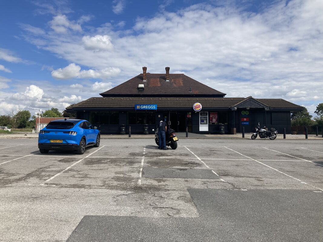 Carcroft services - Motorway Services Online: Carcroft motorway service ...