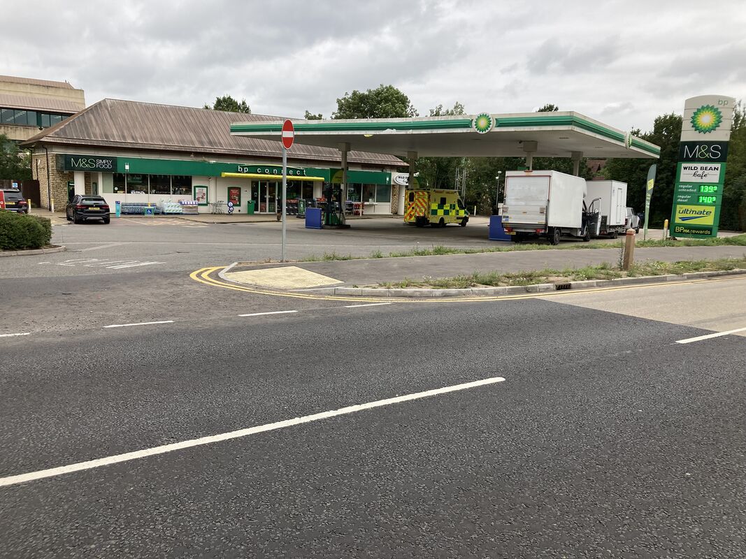 Breakspear Way services - Motorway Services, Breakspear Way | service ...