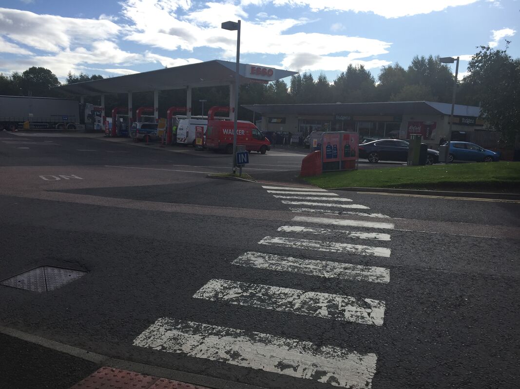 Broxden services - Motorway Services, Broxden | service station info