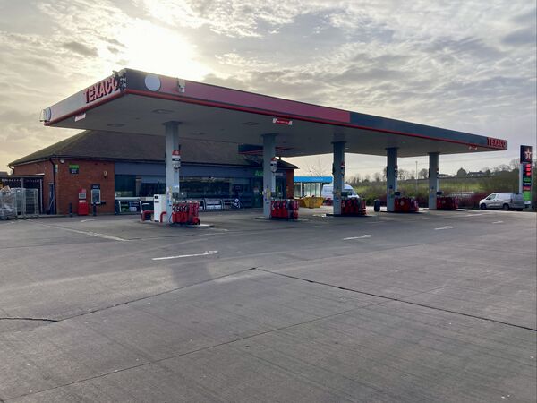 Evesham services - Motorway Services Online: Evesham motorway service ...