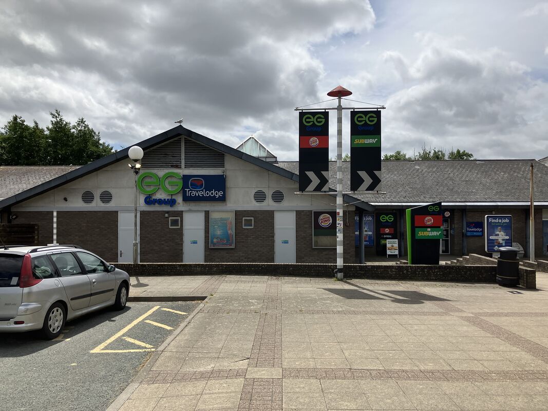 Saltash services - Motorway Services Online: Saltash motorway service ...