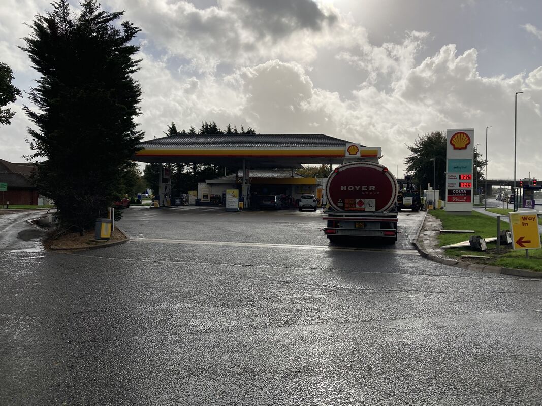 Farlington services - Motorway Services, Farlington | service station info