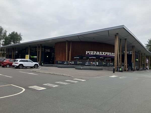 Fleet services - Motorway Services Online: Fleet motorway service station