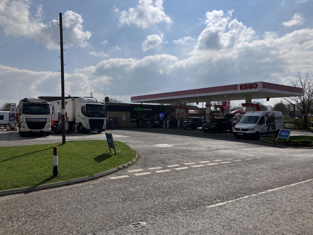 Nunney Catch services - Motorway Services Online: Nunney Catch motorway ...