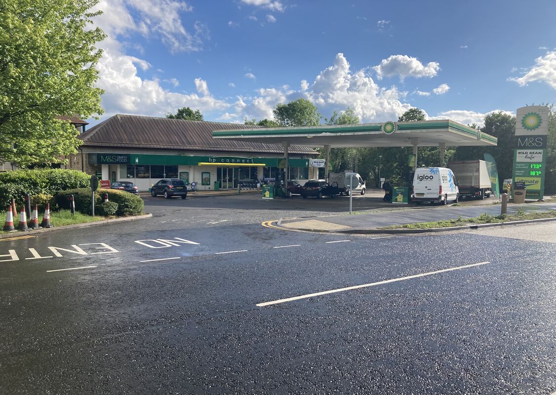 Breakspear Way services - Motorway Services, Breakspear Way | service ...