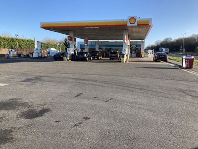 Services on the A127 - Motorway Services, A127 | service station info