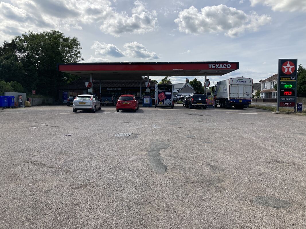 Kilmington Cross services - Motorway Services, Kilmington Cross ...