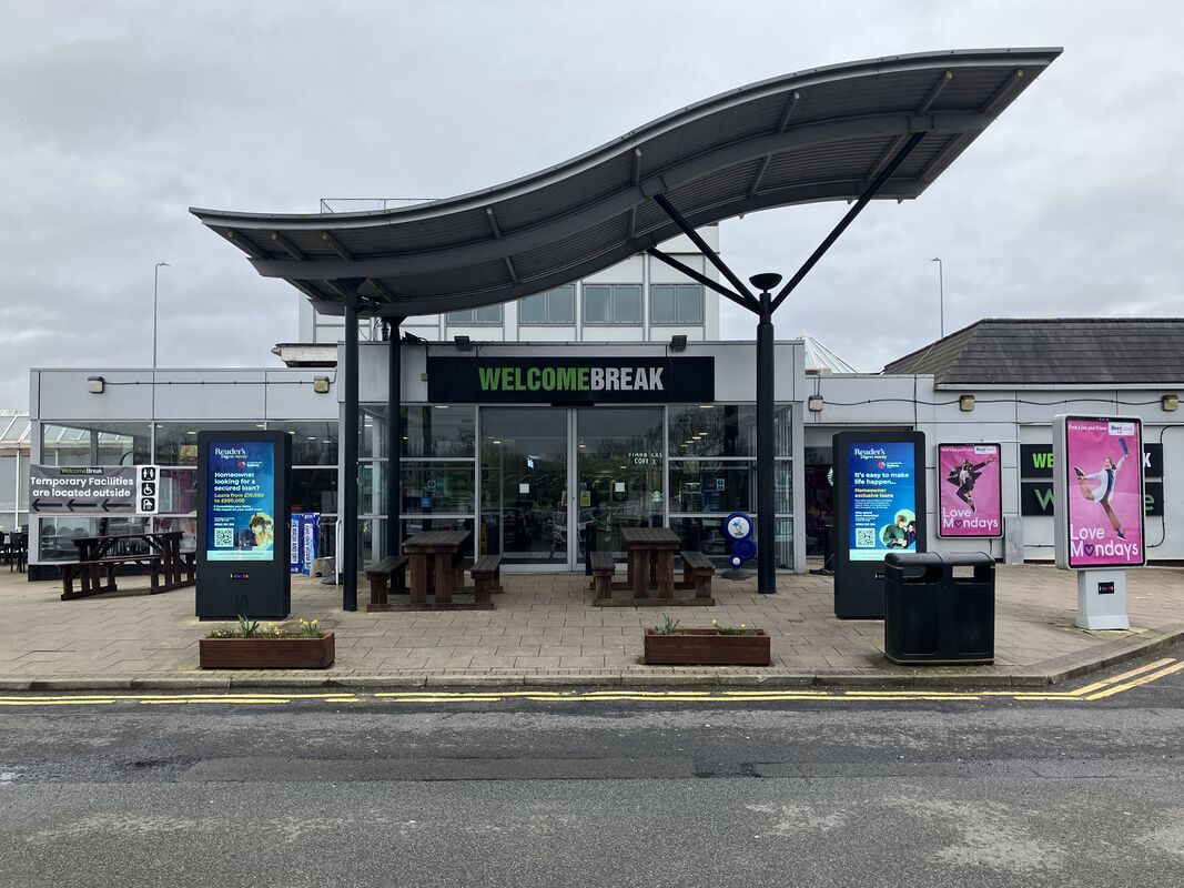 Charnock Richard services - Motorway Services Online: Charnock Richard ...