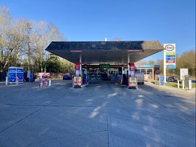 Services on the M23 and A23 - Motorway Services Online: M23 motorway ...