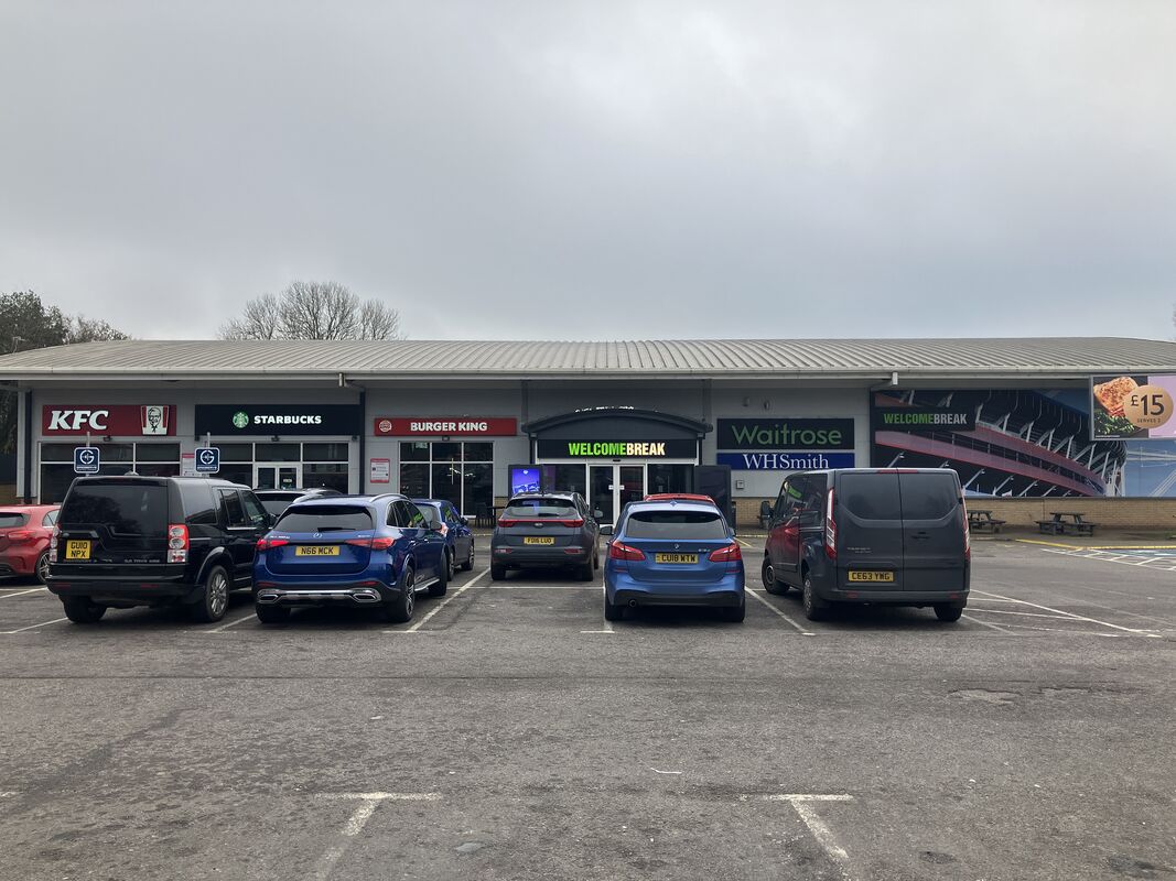 Cardiff Gate services - Motorway Services Online: Cardiff Gate motorway ...