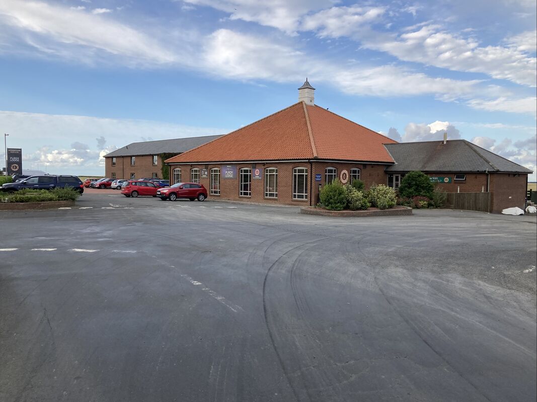 Adderstone services - Motorway Services, Adderstone | service station info