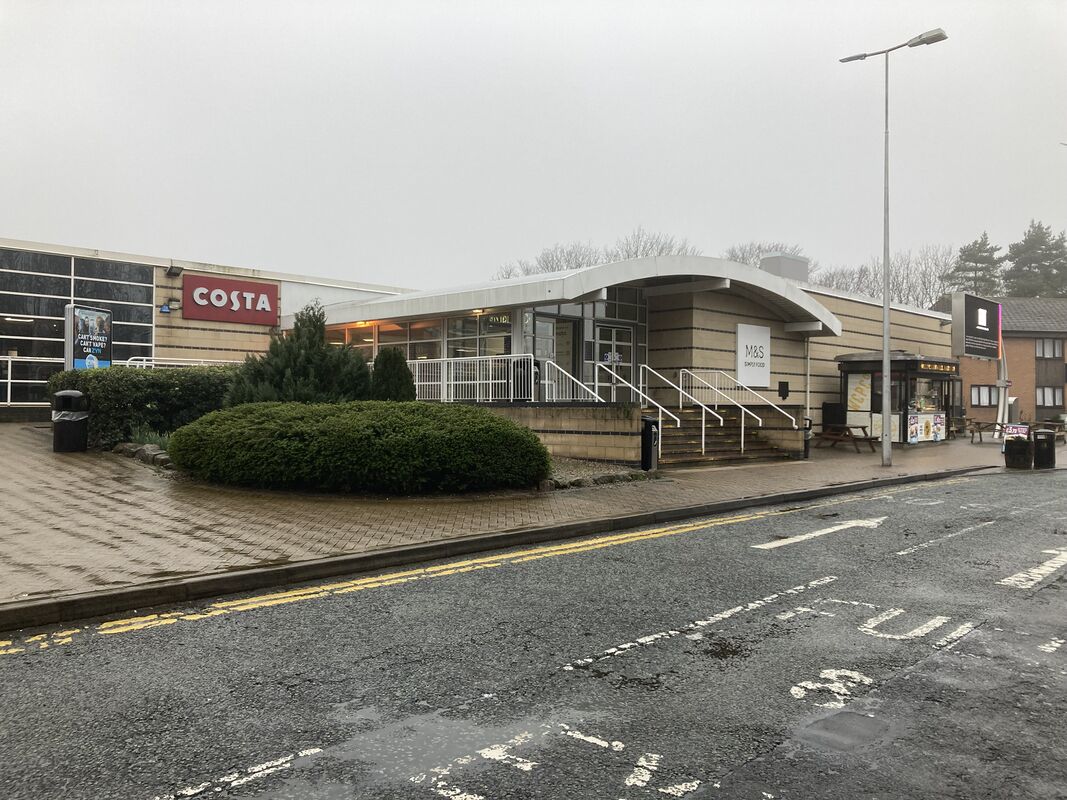 Scotch Corner rest area - Motorway Services, Scotch Corner | service ...