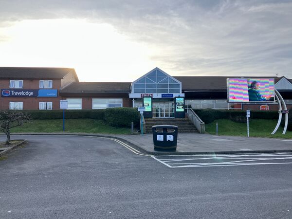 Cardiff West services - Motorway Services Online: Cardiff West motorway ...