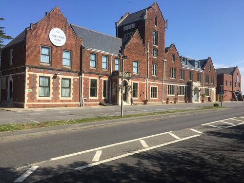 Hogs Back services - Motorway Services, Hogs Back | service station info